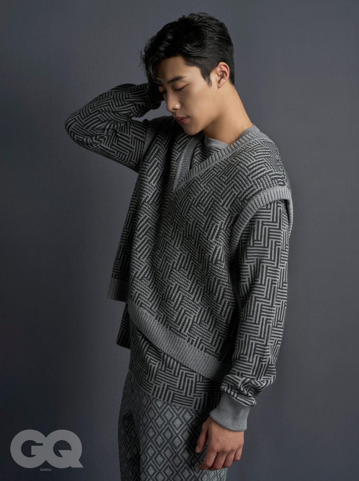 엠포리오 아르마니 2022 F/W 컬렉션 공개 | 지큐 코리아 (GQ Korea)